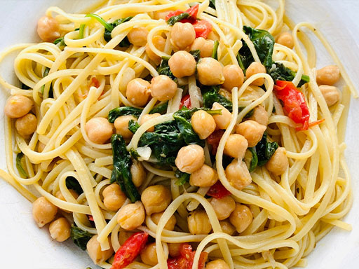 SICILIAN CHICPEA and SPINACH PASTA – The Kitchen Widow